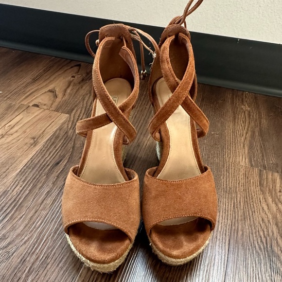 UGG | Shoes | Ugg Reagan Wedge Sandals In Chestnut Size W8 | Poshmark